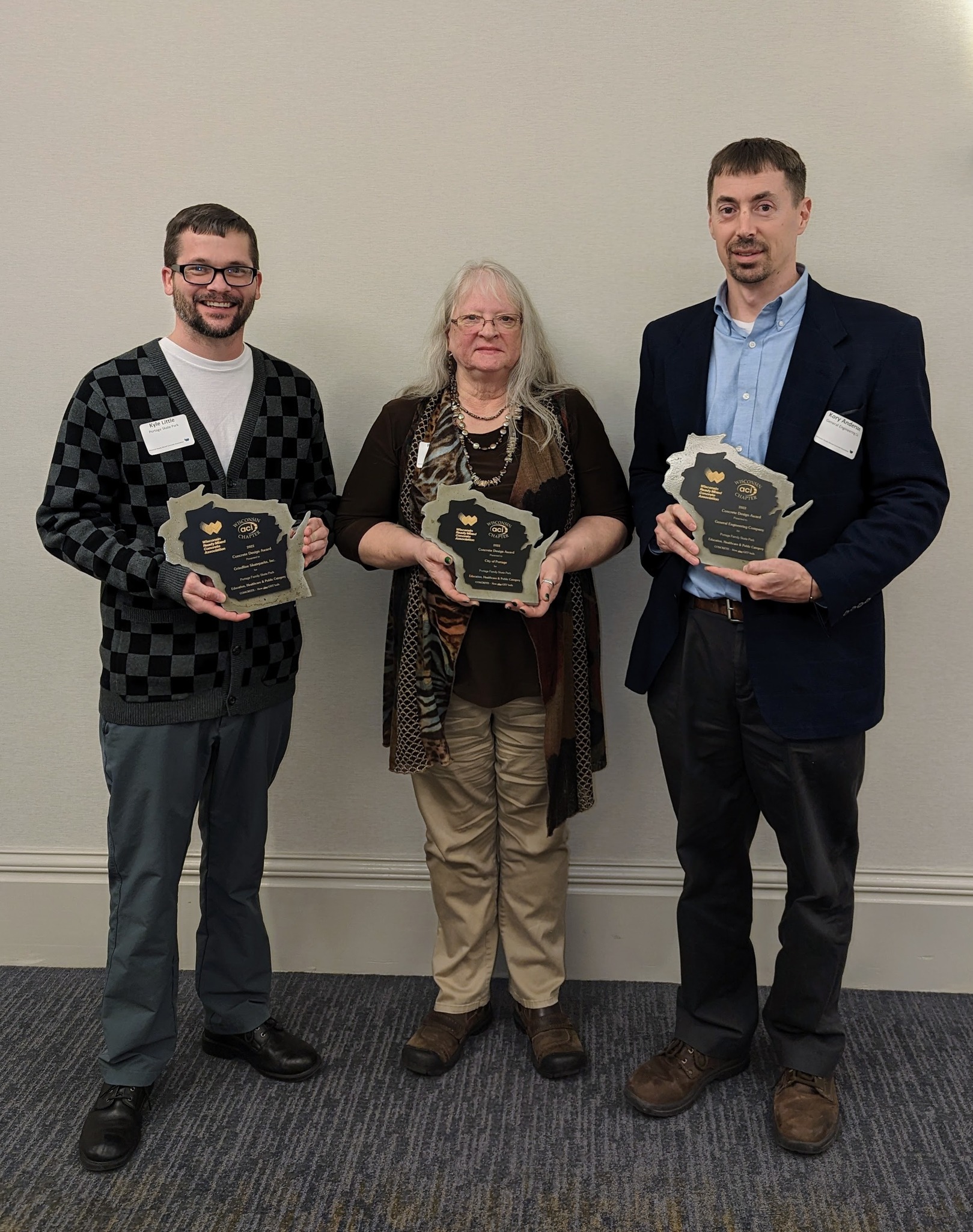 VP Anderson Accepts Concrete Design Award - General Engineering Company